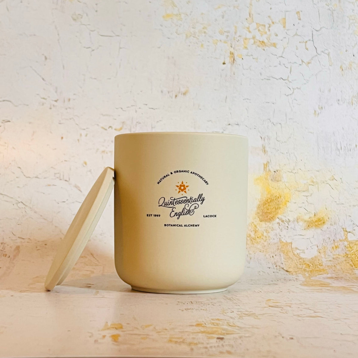 No. 2: English Rose Candle – Quintessentially English